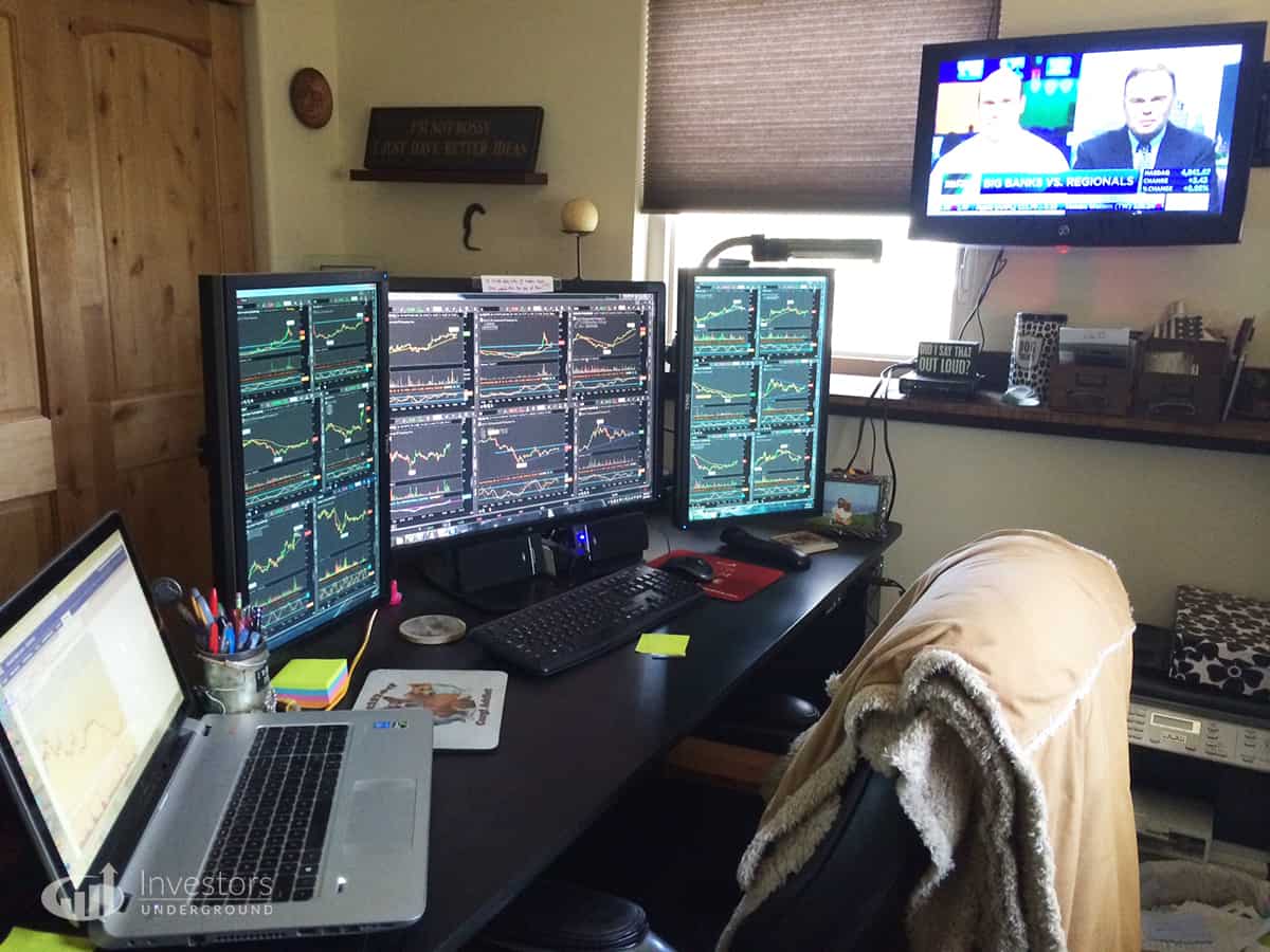 Trading Desks and Monitors from 24 Top Traders